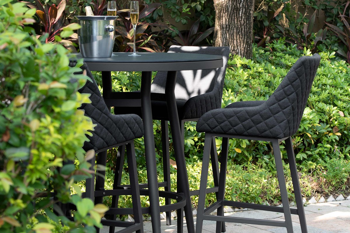 Regal 4 Seat Round Bar Set with Quilted Bar Stools - Maze